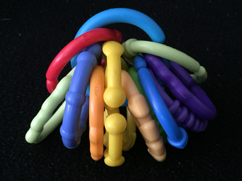 Kids II Ring-A-Links Teether Set of 13 | kidsheaveninlisle