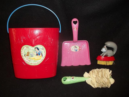 Disney Snow white Cleaning set | kidsheaveninlisle