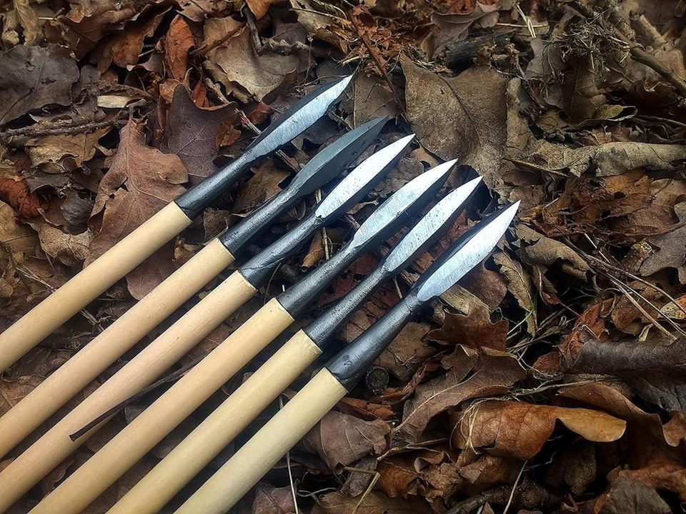 Set of six heavy military arrows going off to Australia for a guy ...