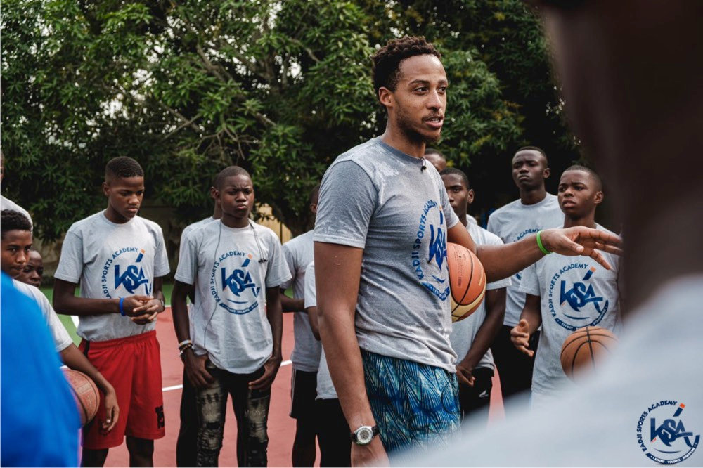 BASKETBALL : ENTRAINEMENTS AVEC KENNY KADJI