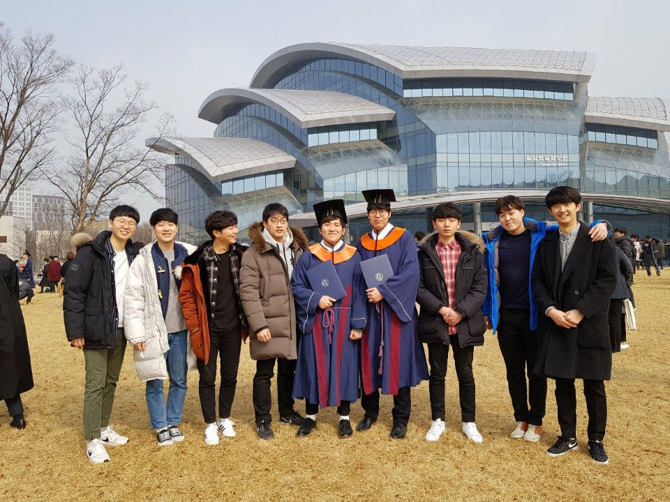 2018 Spring Graduation | Skkueml