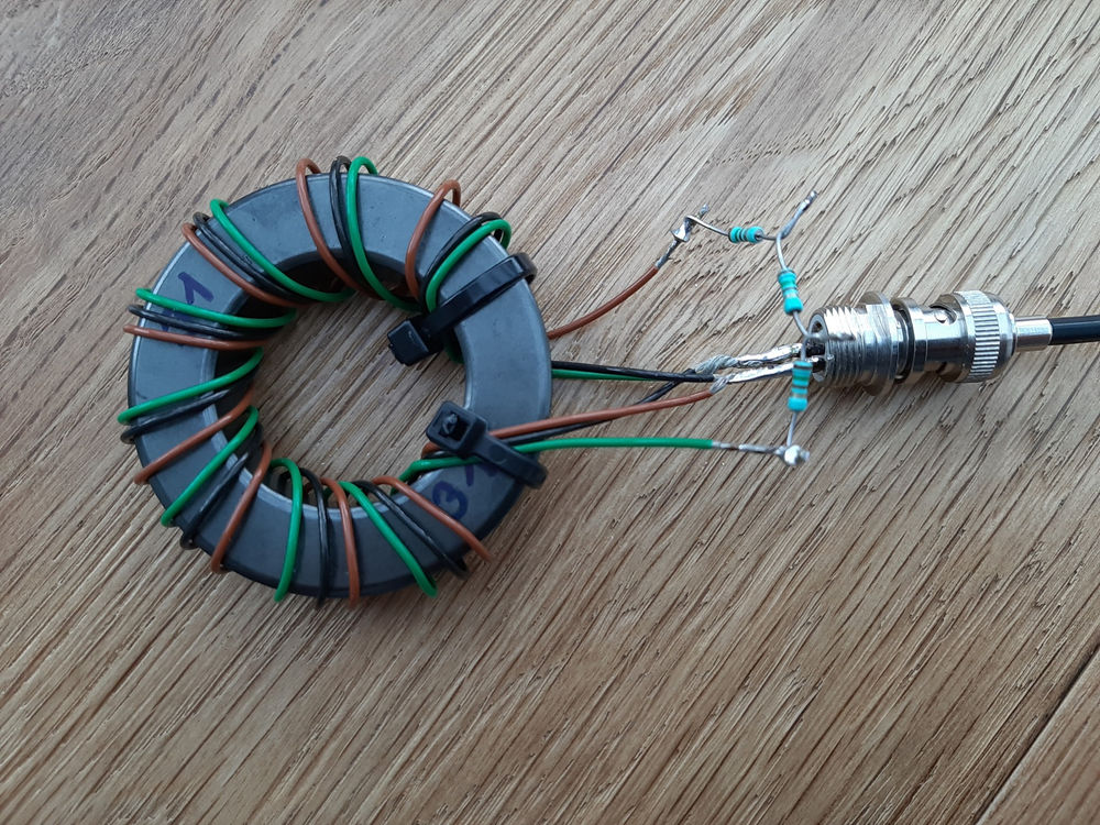 Balun/Unun 1/9 ==> 50/450 Ohms.