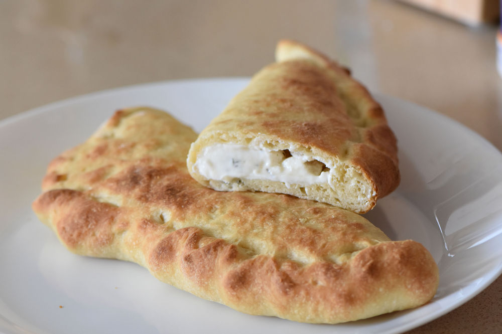 Chaussons au fromage frais