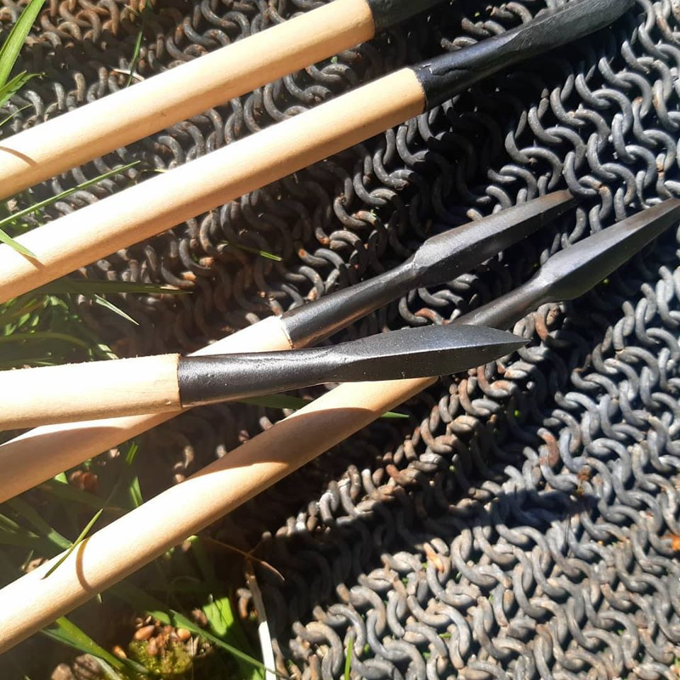 Set of classic English arrows