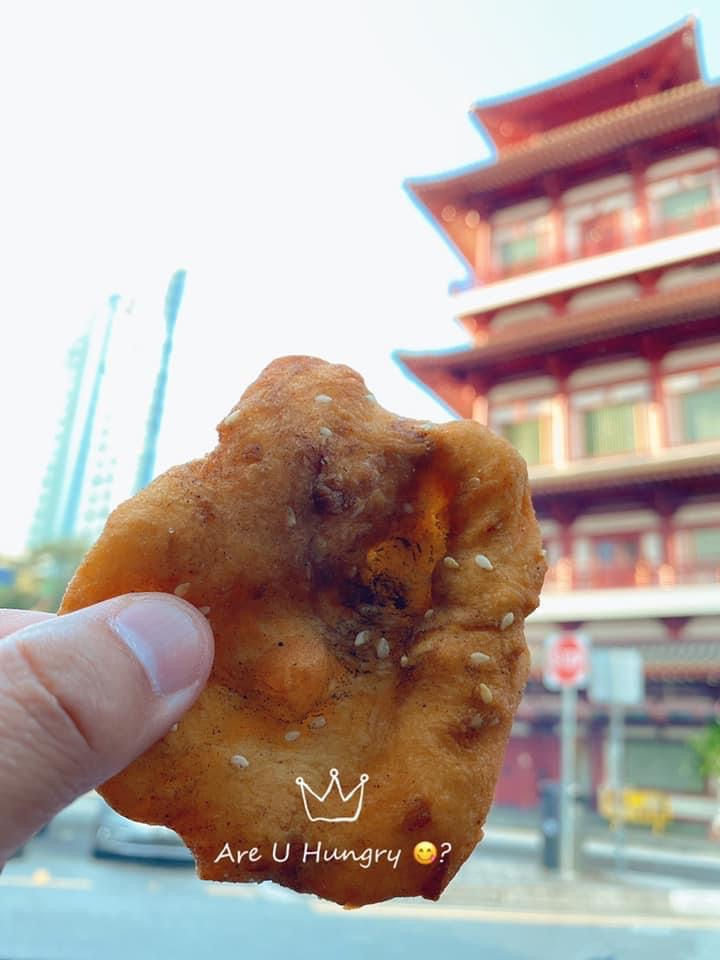 Singapore Hawker Food : Hum Jin Pang (Fried Dough Fritters)