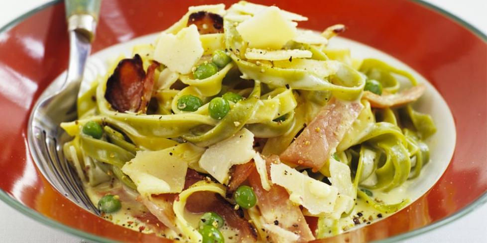 Fettuccine Alfredo | Tenderoni Foods