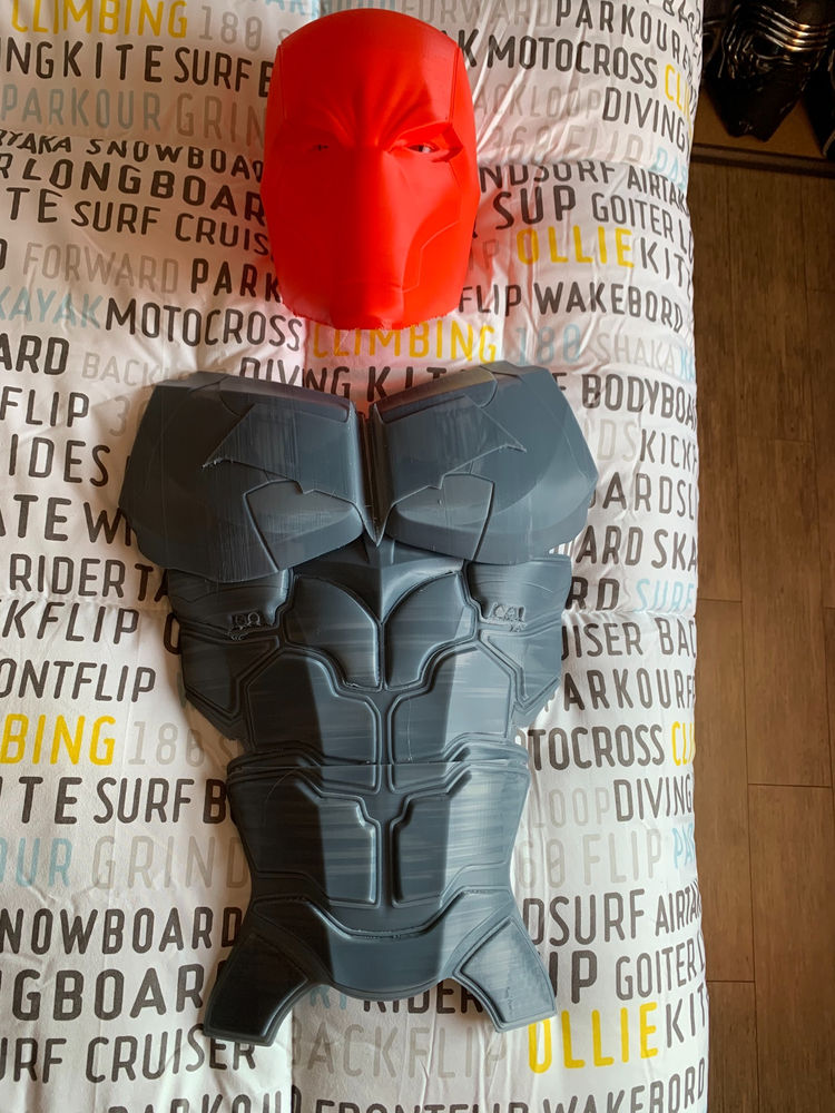 Red hood rebirth cosplay Insta:@todoprops | Do3D