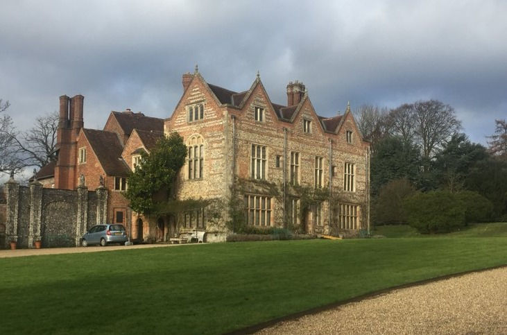 Greys Court - The Knollys Home
