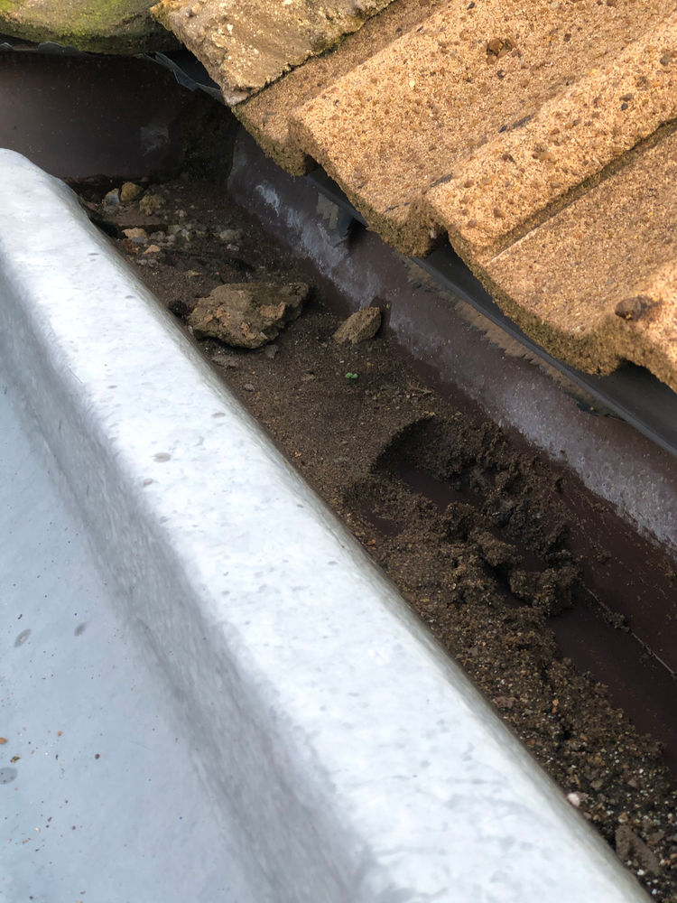Gutter Clearance | Handyman Near Me