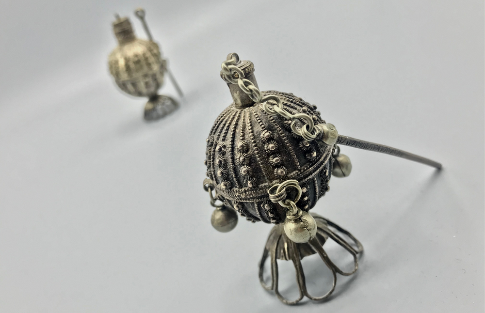 A kohl flask from Yemen