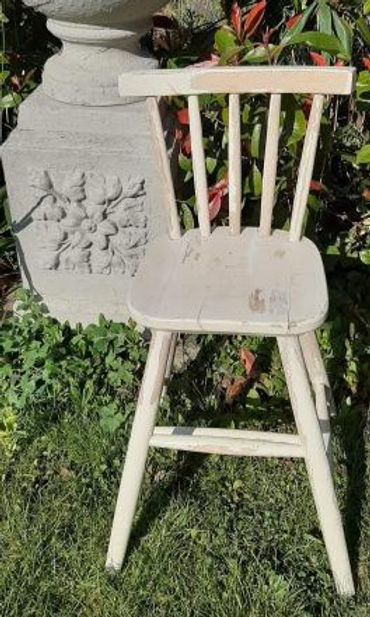 From Waste To Good Taste - Upcycled bar stool 🌼