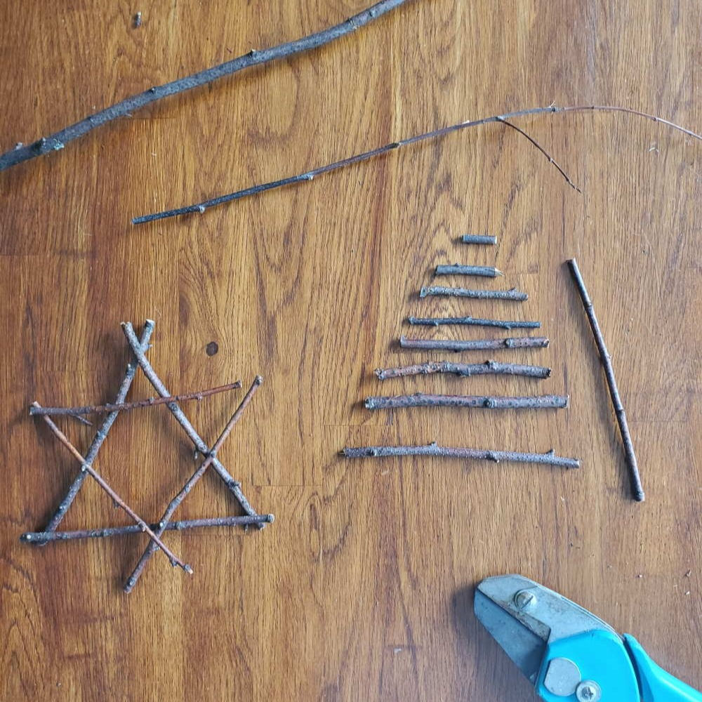 How to: Make a Rustic Twig Ornament
