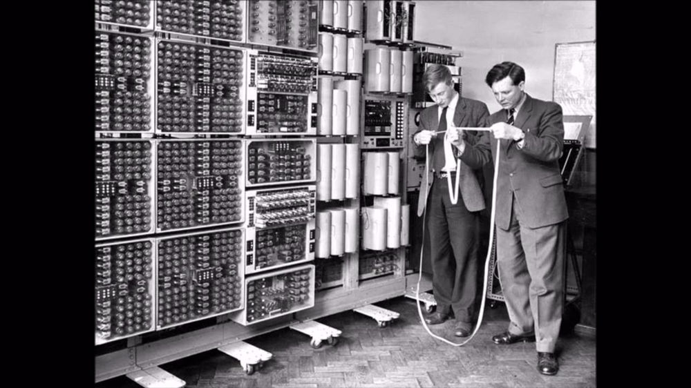 Primera Generación: Tubo de Vació (1951-1958) | leopereira