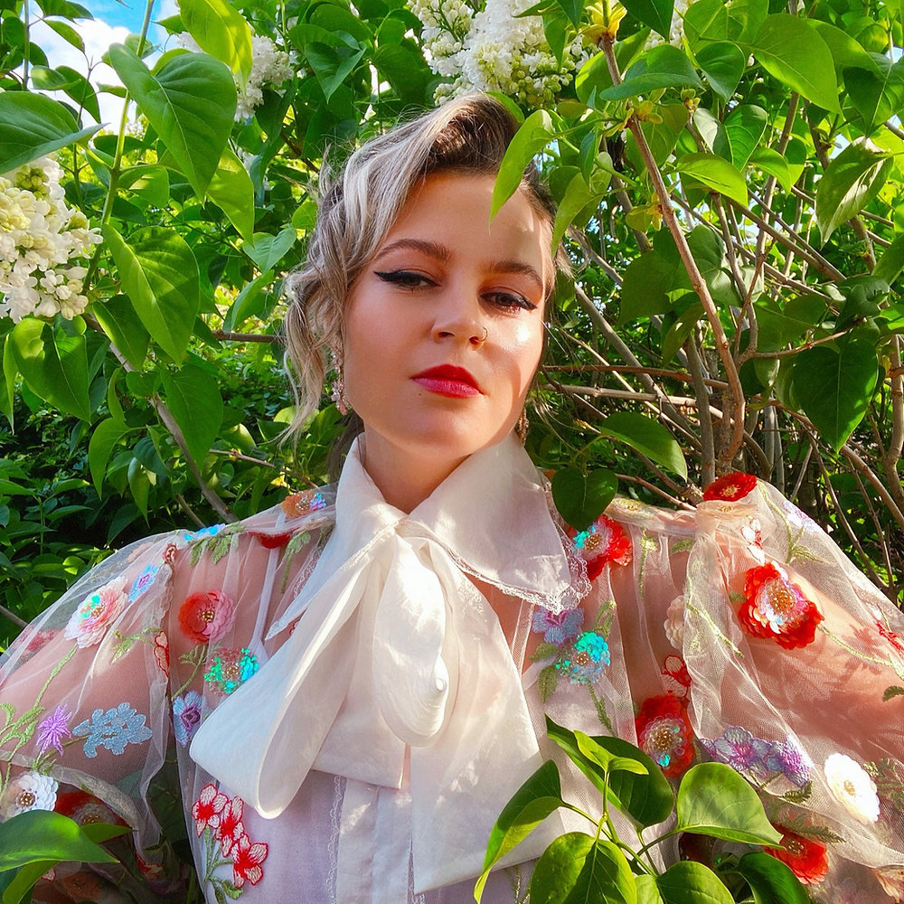 Elli Ingram On Independency, Inspiration and Isolation