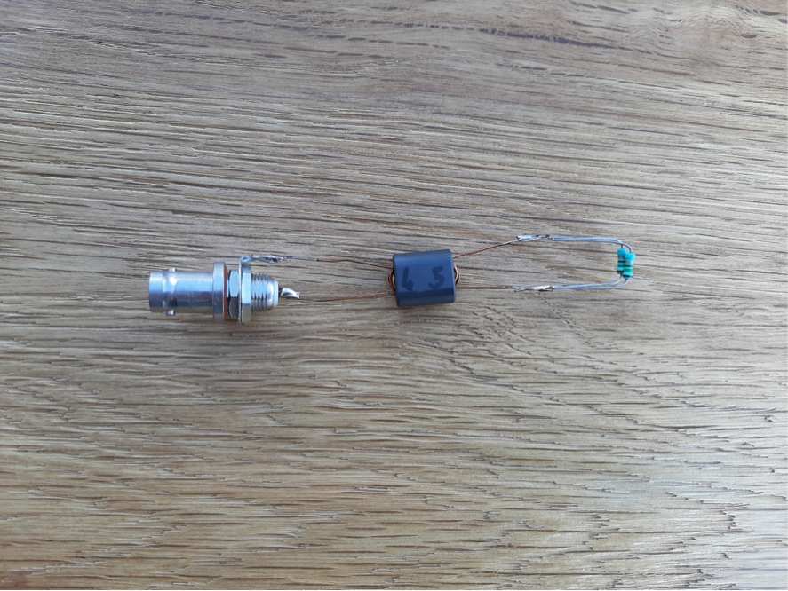 50 to 75 ohm transformer for receiving systems.