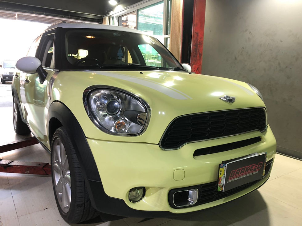 Mini cooper R60 เปลี่ยนผ้าเบรก BREMBO ที่ร้านเบรกดี
