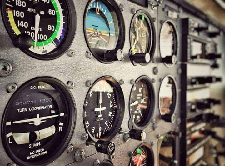 Instrumentos básicos de vuelo
