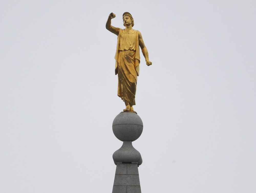 Earthquake damages Salt Lake temple, dislodges Angel Moroni's trumpet