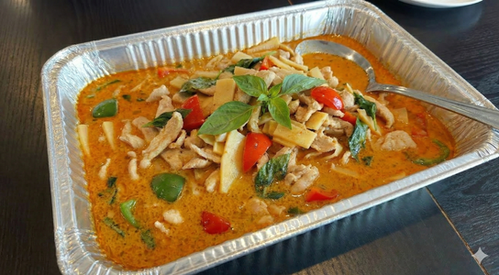 76. Thai🌶️Rich & Spicy Thai Red Curry Party Tray (Serves 8-10 Guests ...