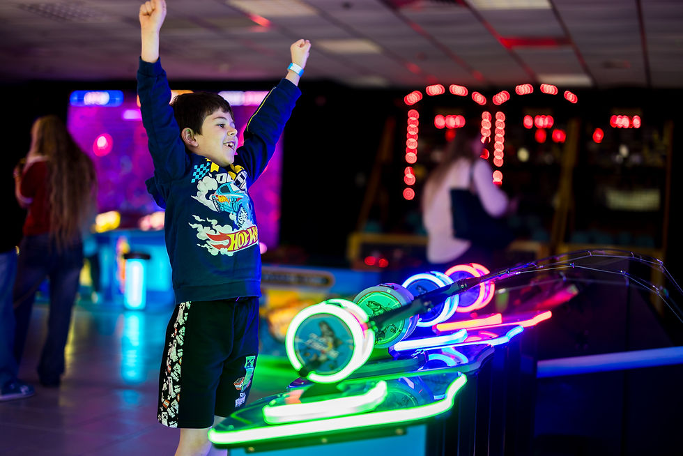 Free Play Arcade | High Score Bracknell | England