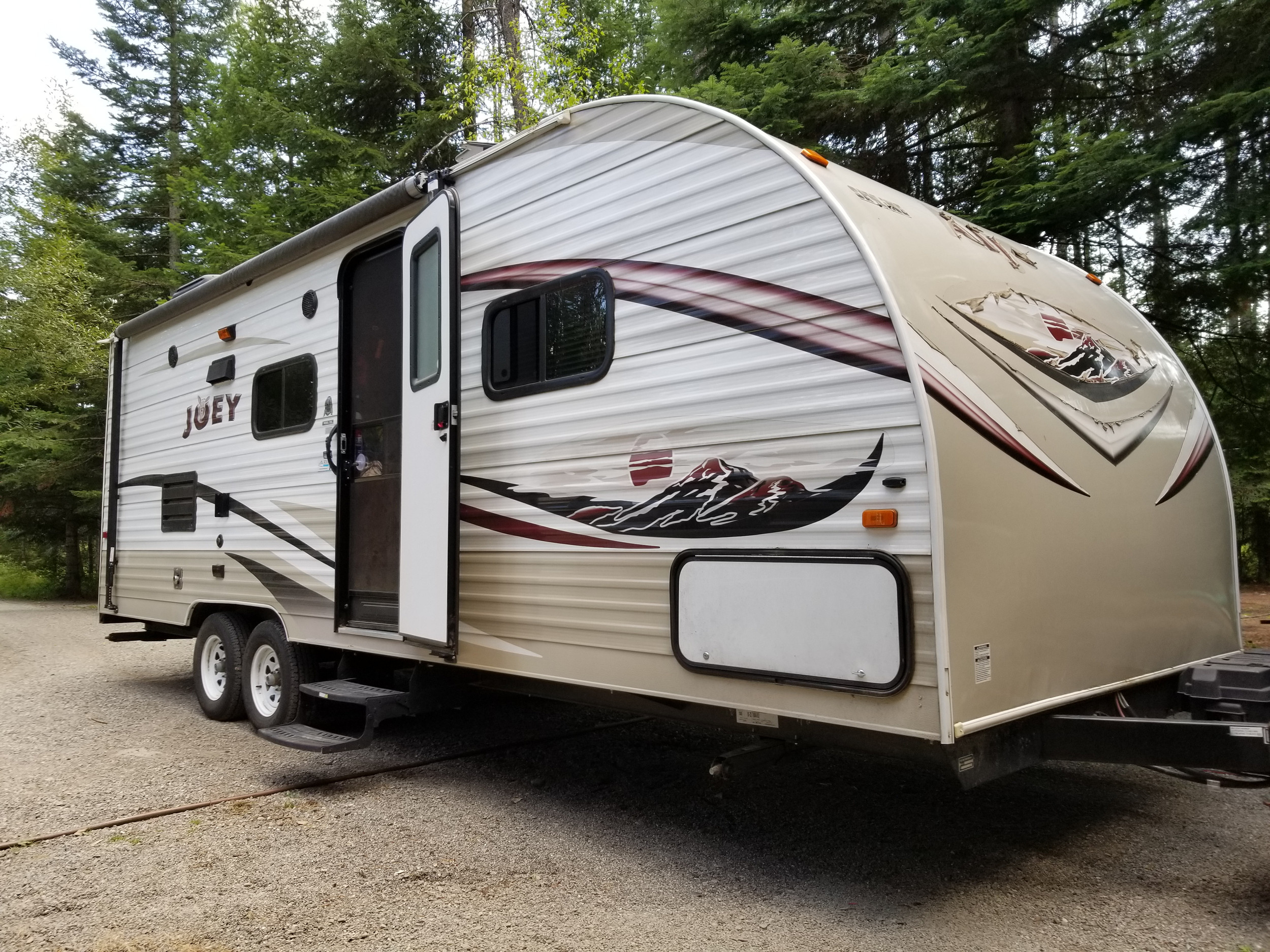 2014 Aljo Joey camper | Weddings By Becky