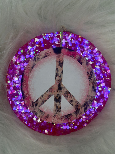 Peace Sign Cheetah | leafcutter