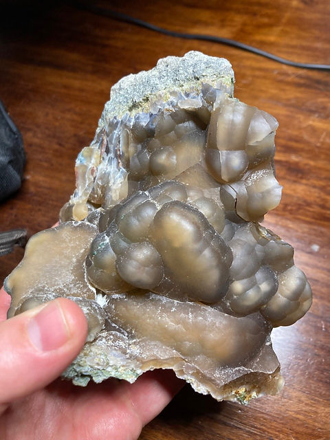 rough agate gemstone