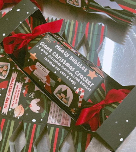 Giant Christmas Cracker with 3 Festive Flavours of Bubbles | Lyn Valley ...