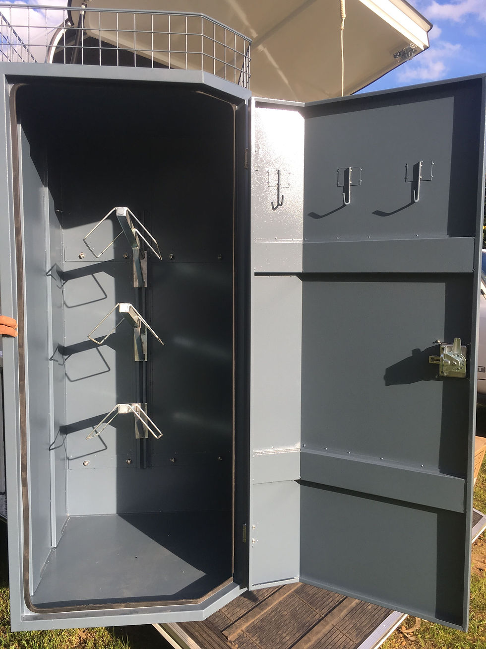 2HAL Extended | Apache Floats and Goosenecks