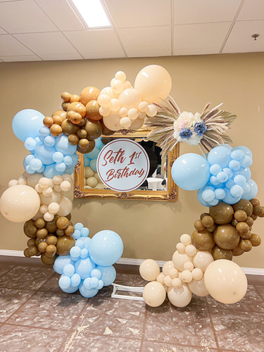 Circle Balloon Arch | Balloon Studio YEG