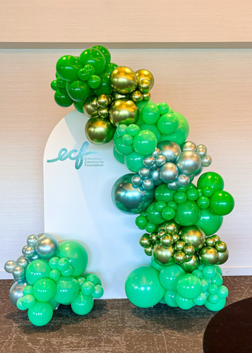 Arch & Logo | Balloon Studio YEG