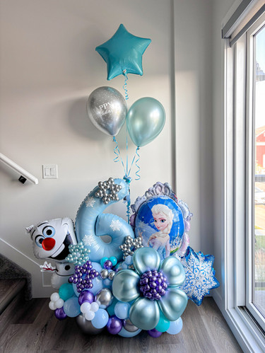Frozen Set Elsa | Balloon Studio YEG