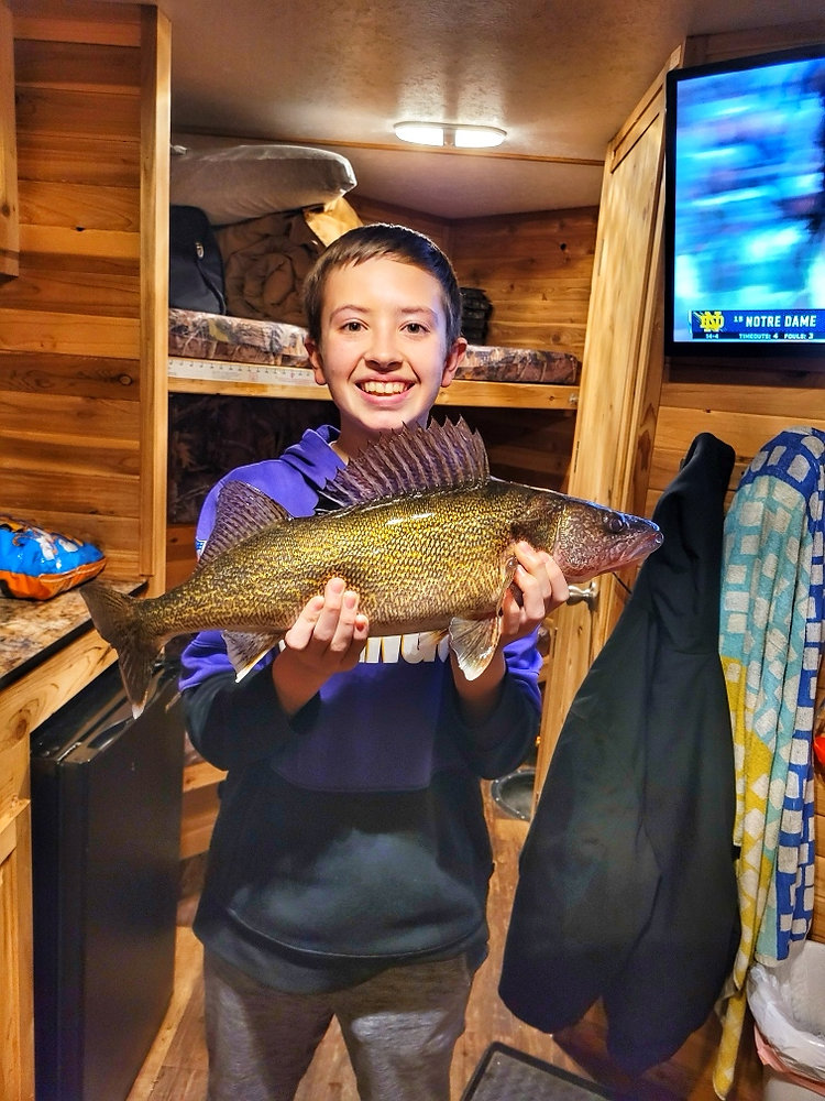 Detroit Lakes Fishing Report (2/1/23)