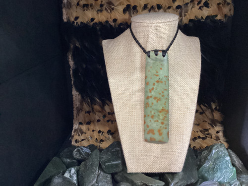 Kokopu toki | Te Kore Jade