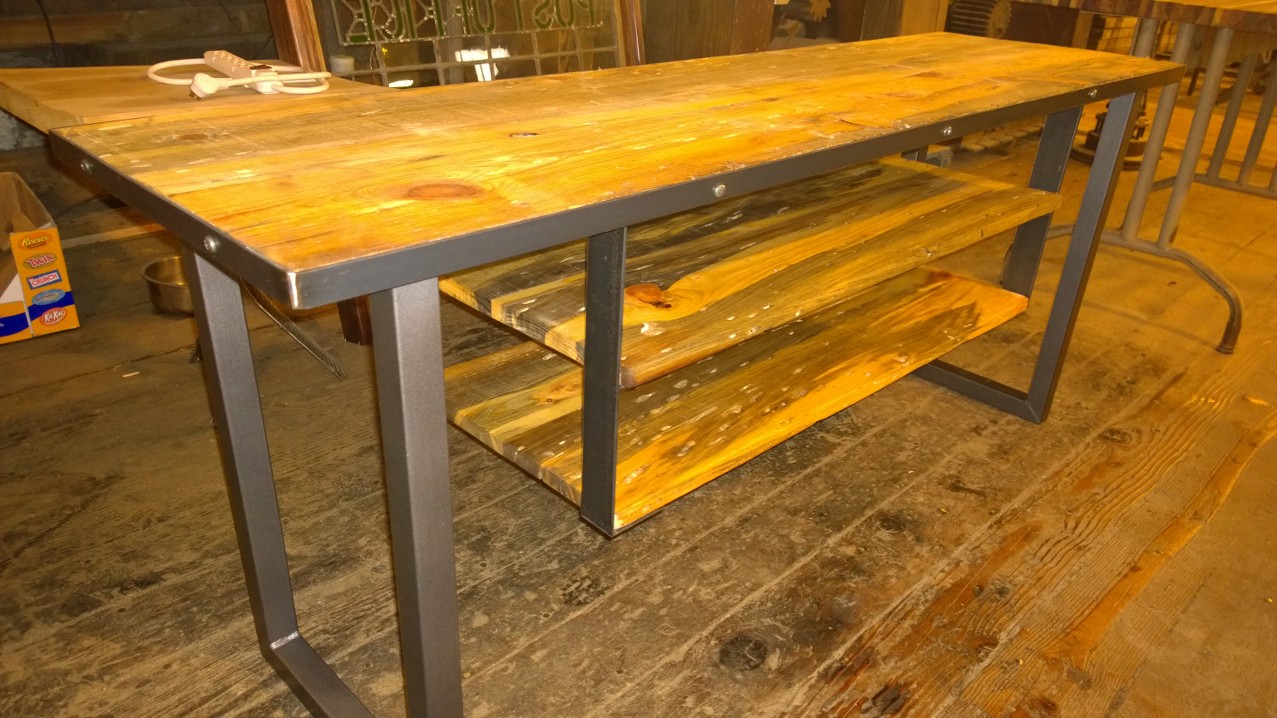 Custom Reclaimed Wood Furniture | Call Us to place your order today.