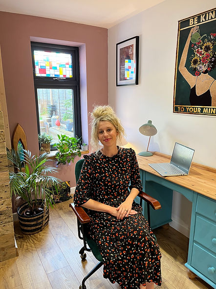 ABOUT | Beth Hicks