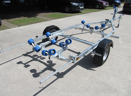 Extreme 750KG Roller Swing Boat Trailer | stratfordboats