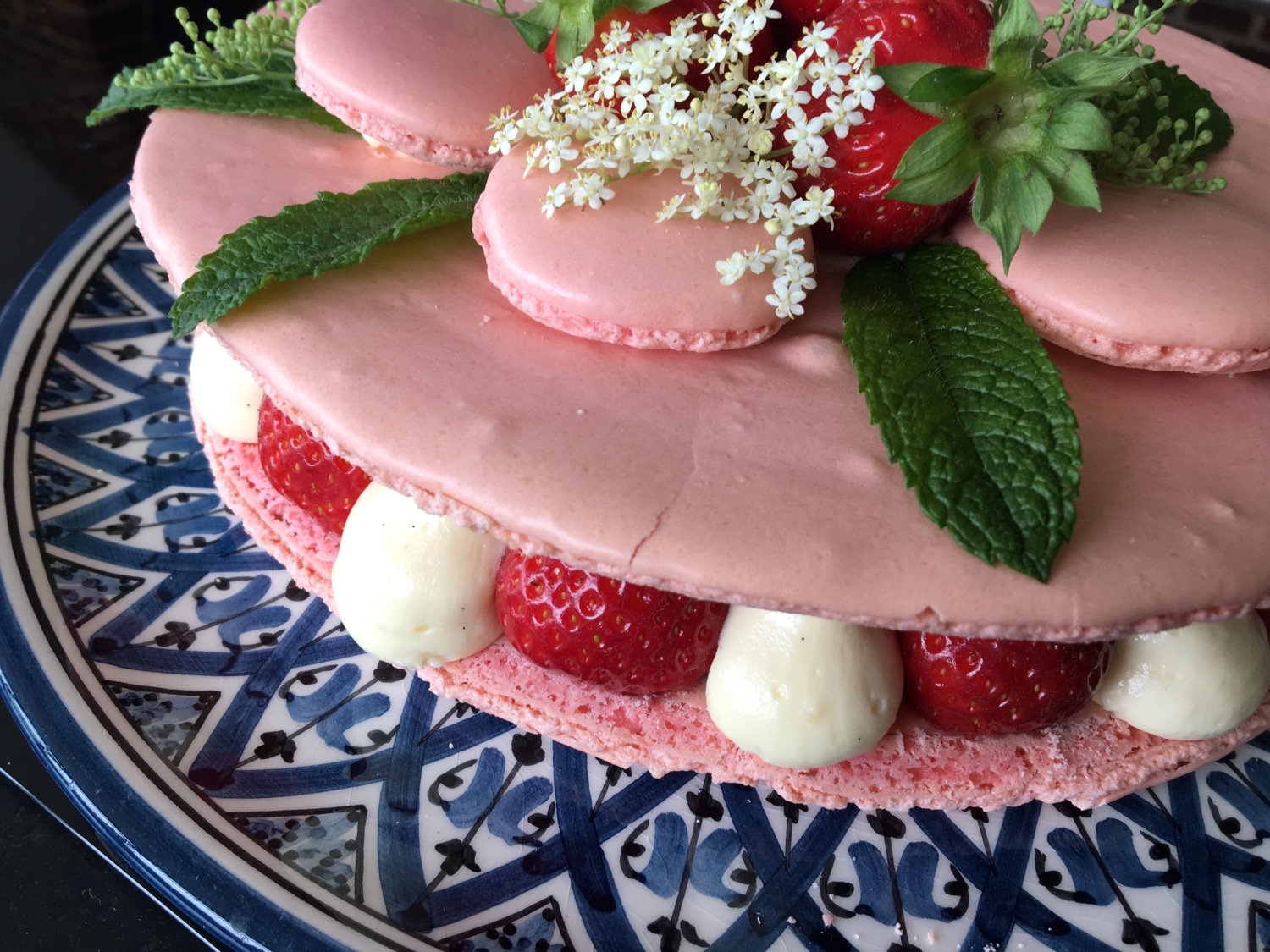 Macaron Géant Vanille Framboises COMPLET | Graînes de goûts