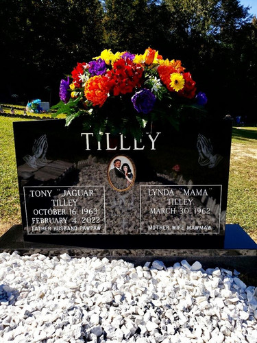 TILLEY COMPANION BLACK MONUMENT | C. TAYLOR'S MONUMENT