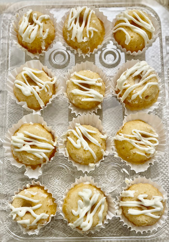 Bundtini Box | Bundts of Love, LLC