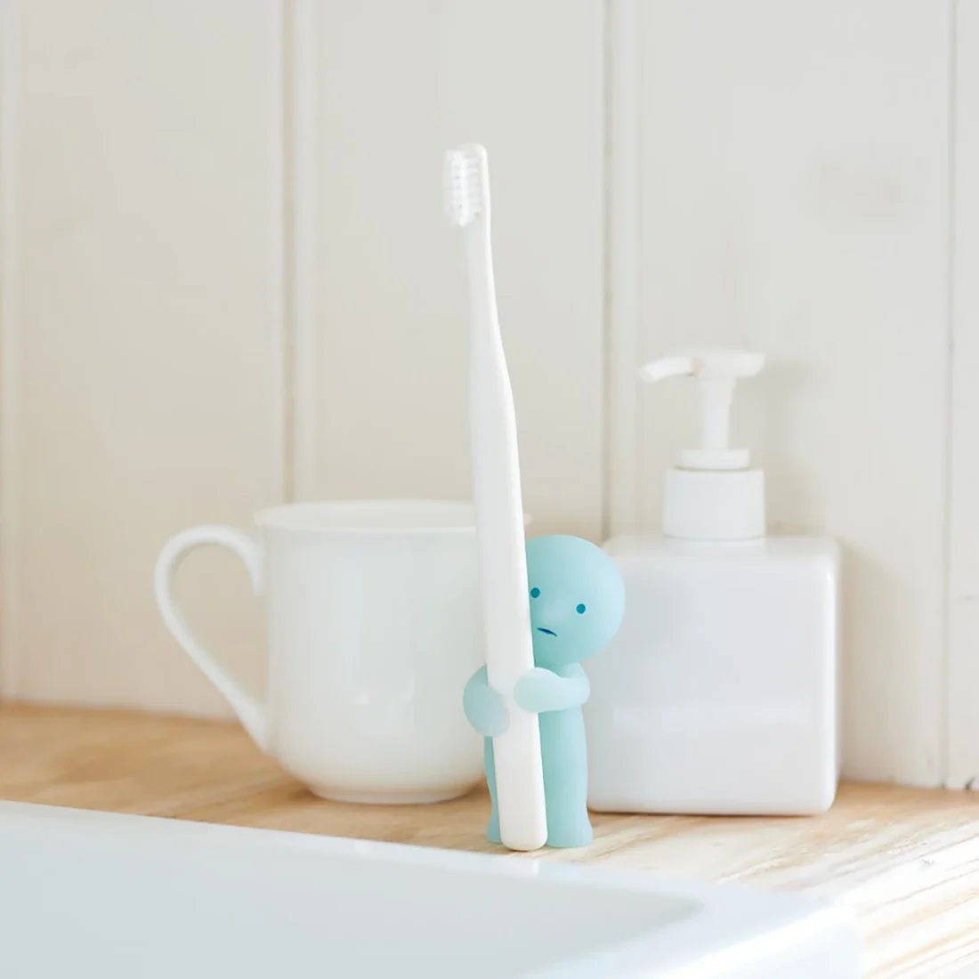 SMISKI Toothbrush Stand Mini Figure | Funny Lab