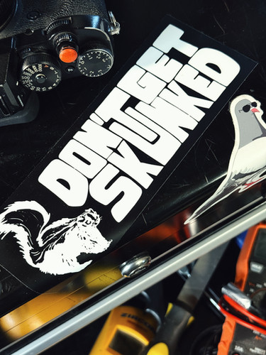 Don't Get Skunked Sticker | Cardboard Cribbage