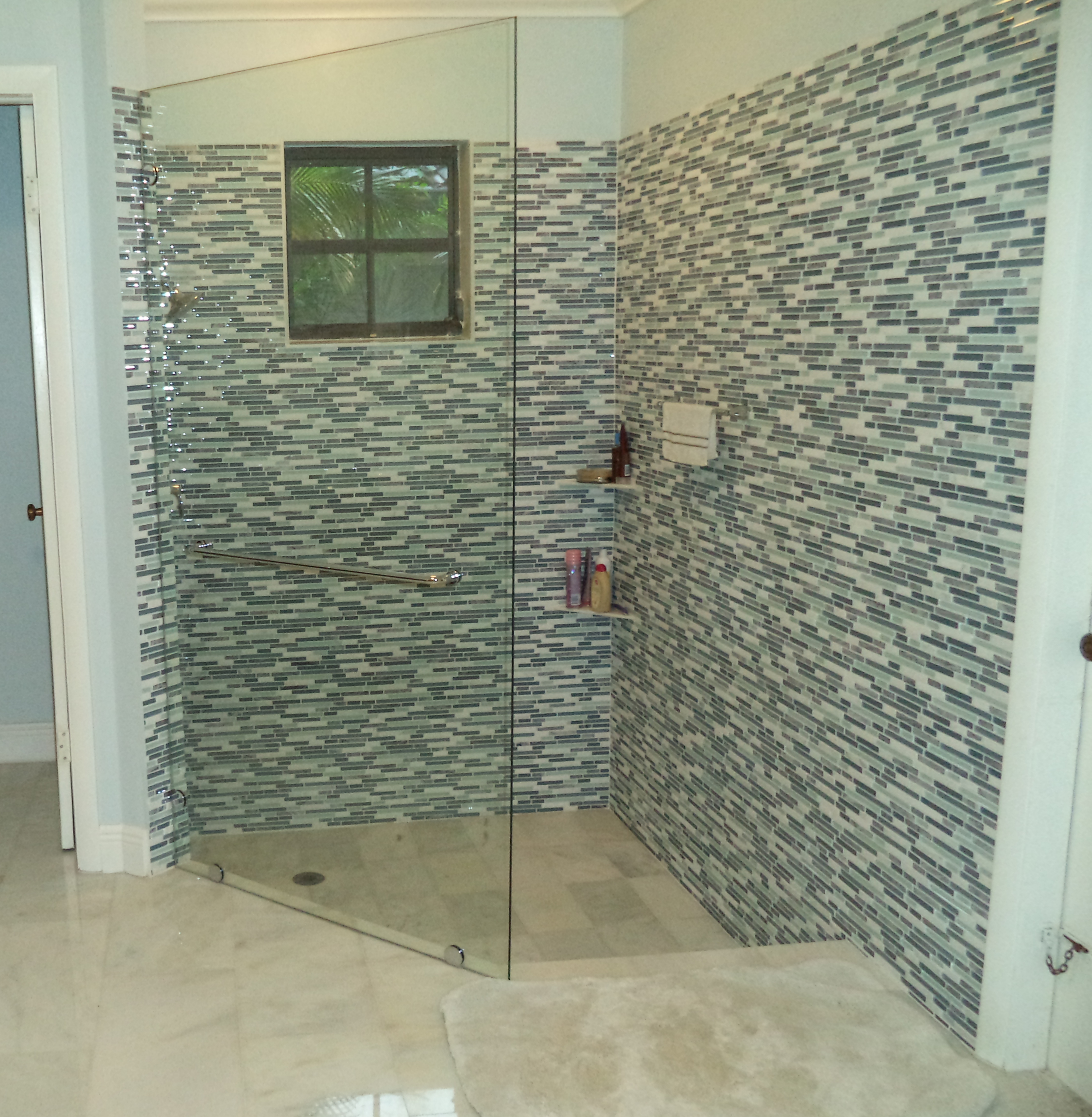 Frameless Shower Enclosures | North Miami, FL - Avery Glass & Mirror