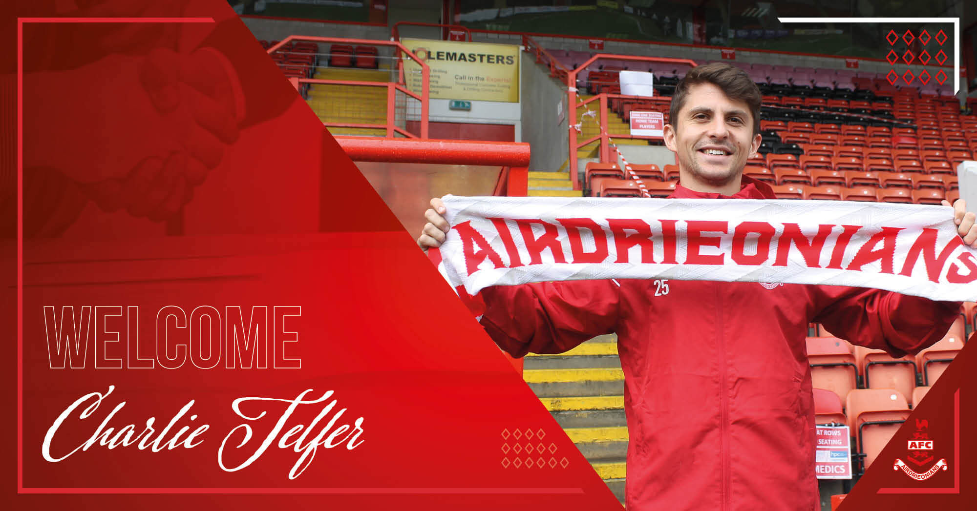 Diamonds sign midfielder Telfer