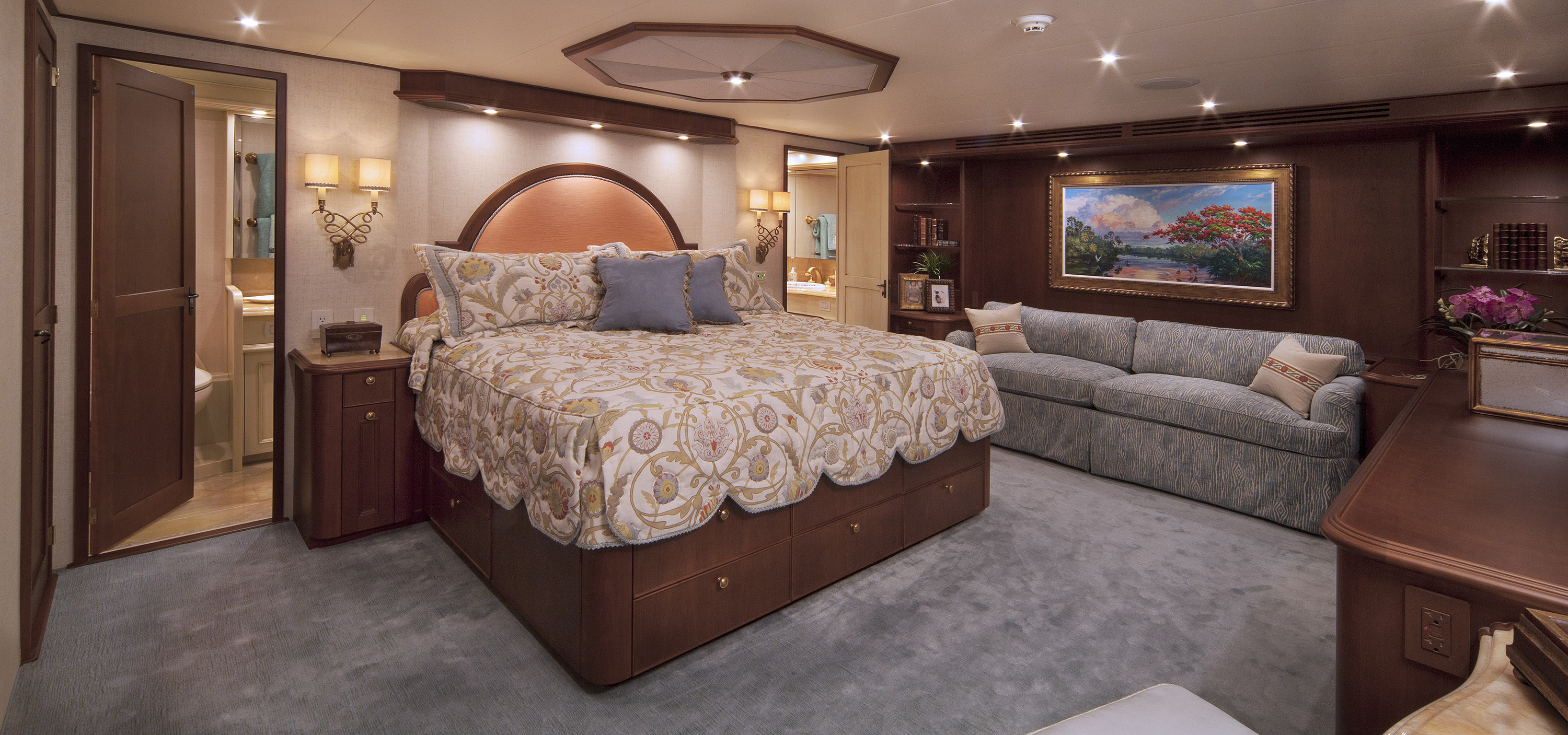 105' SPORTFISH | Jim Smith Tournament Boats, Inc. | United States