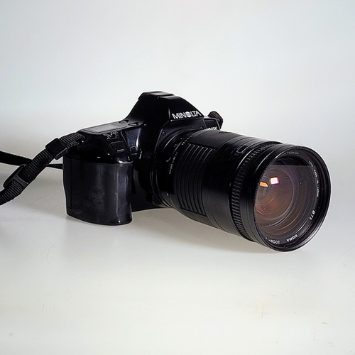 Minolta Dynax-3000i (1988) | Vintage Cameras