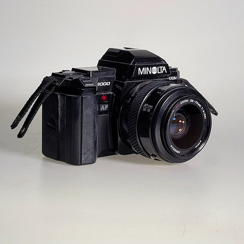 Minolta 7000 (1985) | Vintage Cameras