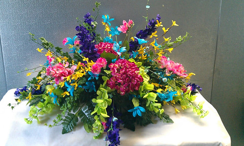 Spring Grave Blanket | pikevillefloral