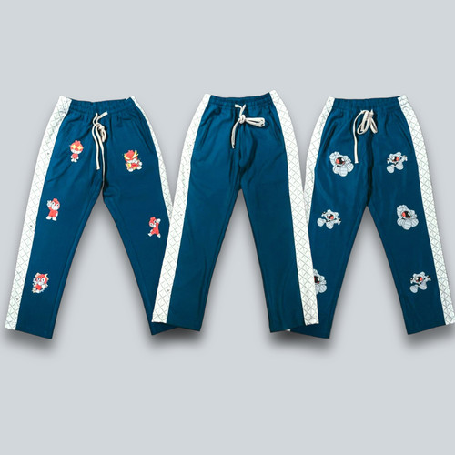 Basic Collection 2024 holdem Ocea🌊 กางเกงวอร์มลายโมโนแกรม H8 สีน้ำเงิน ...