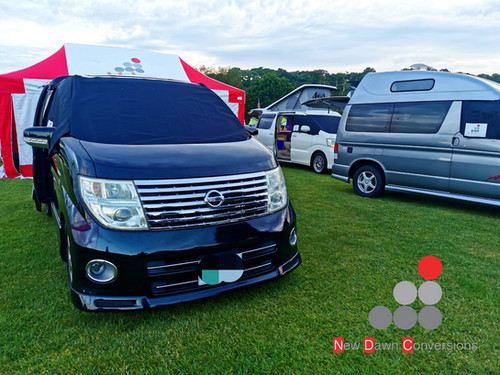 Deluxe Nissan Elgrand E51 Screen Wrap | newdawnconversions